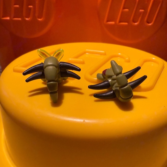 Lego | Toys | Lego Space Insectoids Minifigures | Poshmark